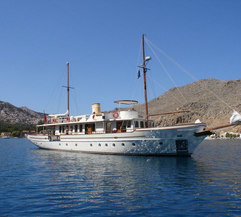 The new “Adventure Class Yachts” by Trekker Yachts — Yacht Charter ...